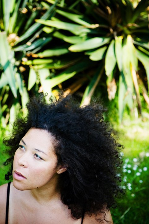 Artist Profile - Kinny - Pictures