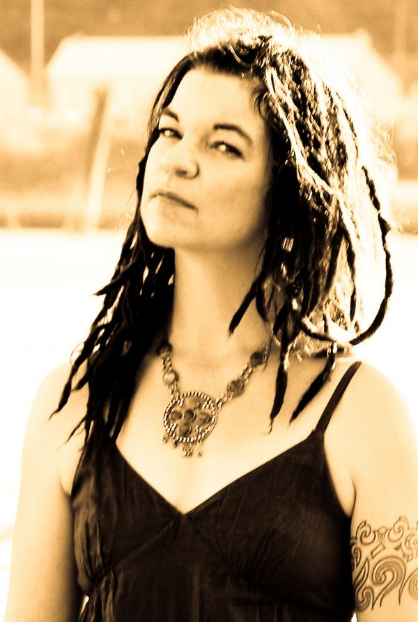 Artist Profile - Kate Mann - Pictures