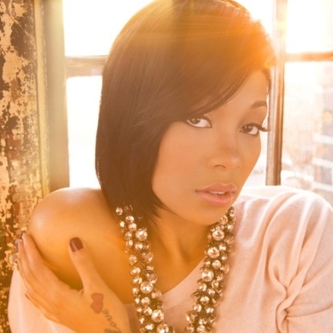 Artist Profile - Monica - Pictures