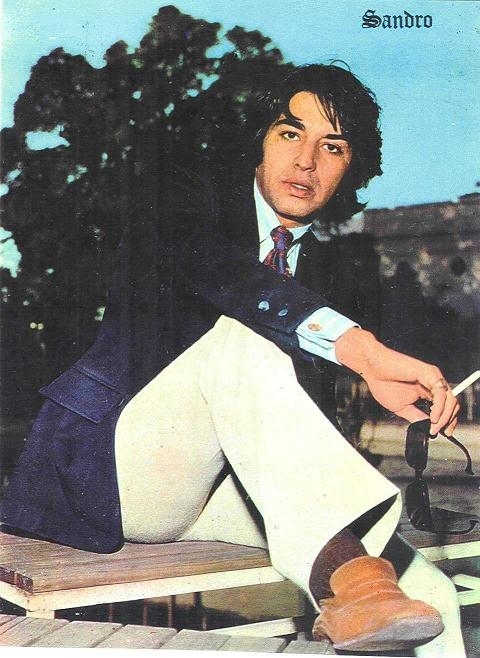 Artist Profile - Sandro - Pictures