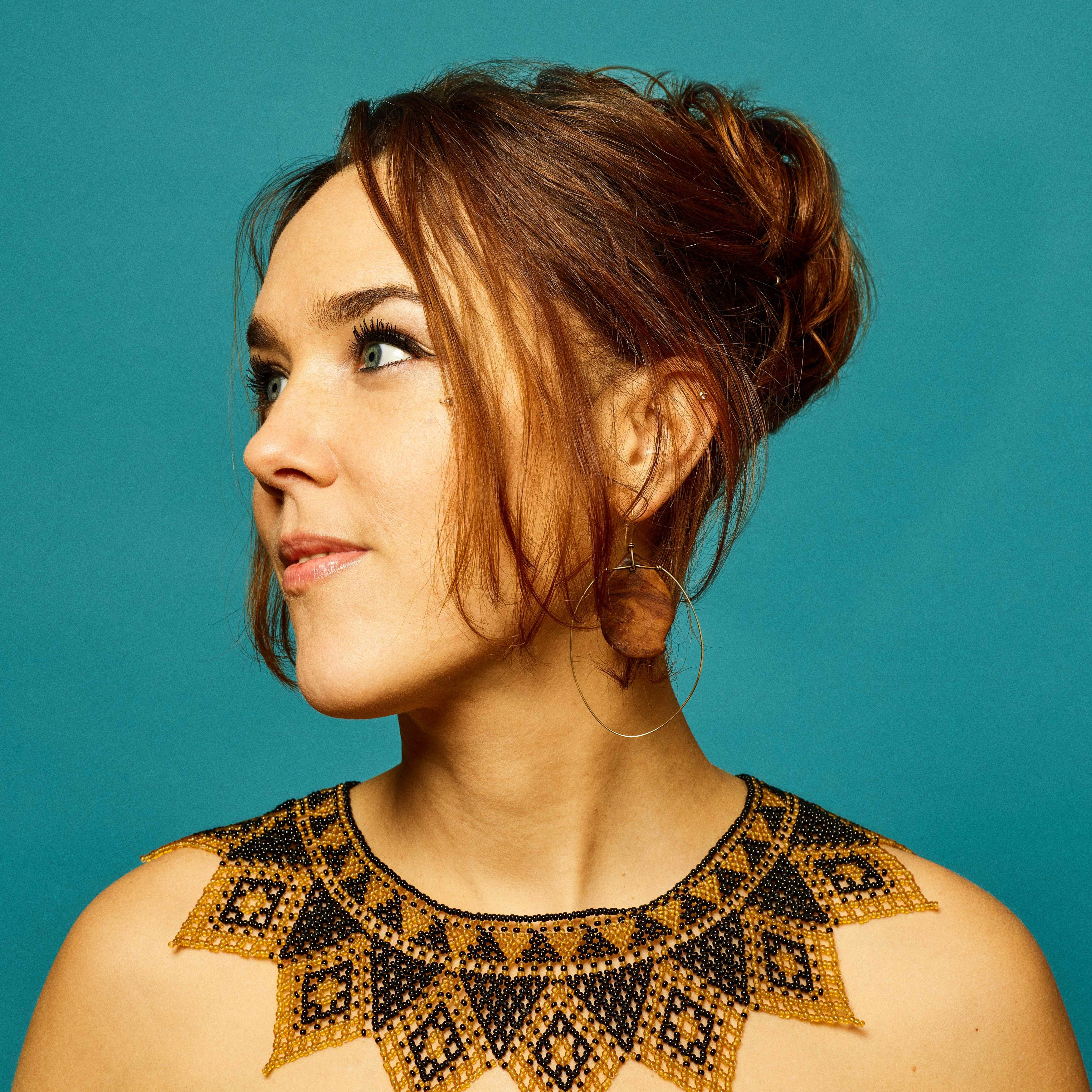 Artist Profile - ZAZ - Pictures