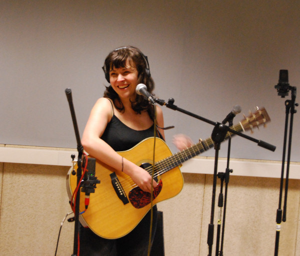 Artist Profile - Polly Paulusma - Pictures