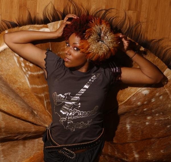 Artist Profile - Sy Smith - Pictures