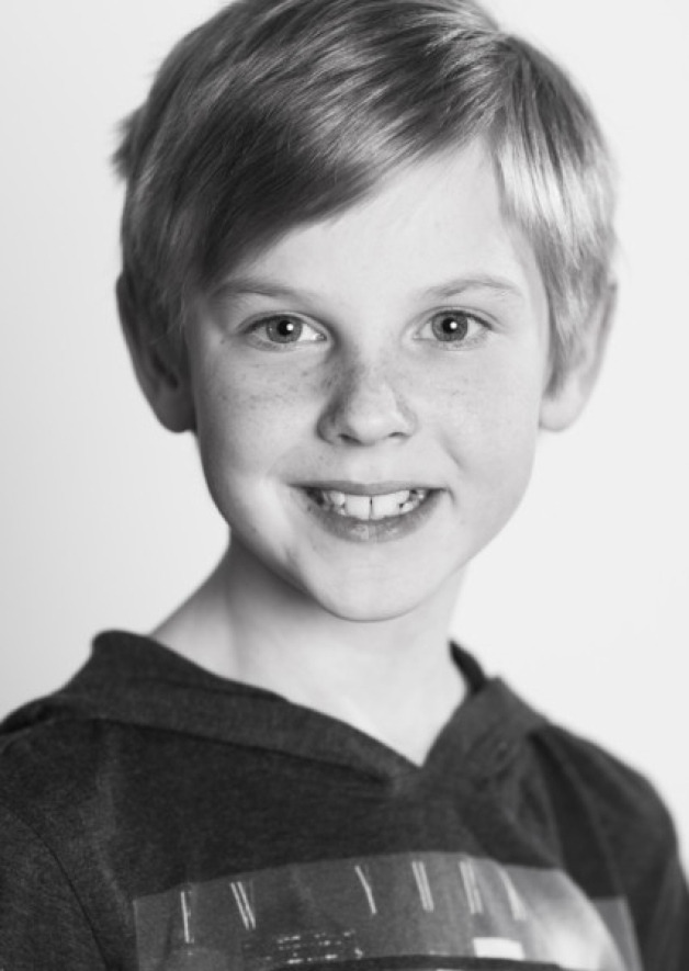 Artist Profile - Adam Mitchell - Pictures