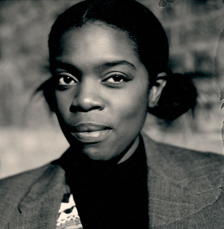 Artist Profile - Jhelisa - Pictures